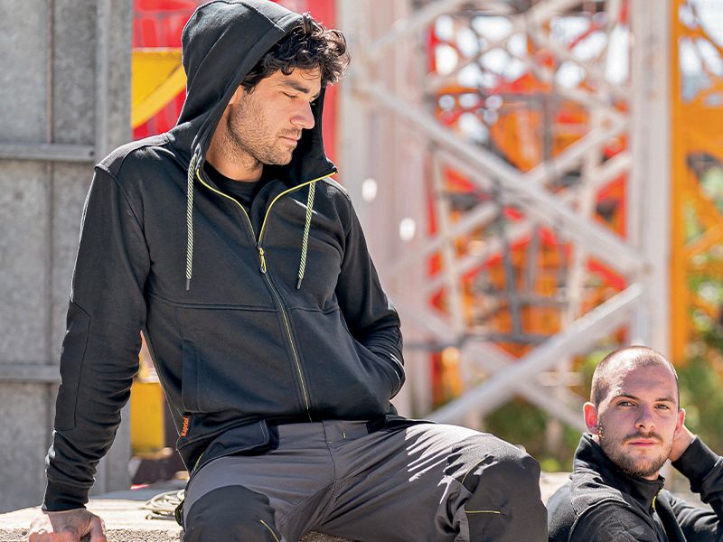 DUKS SA KAPULJAČOM SLICK CRNI | Kapriol Point d.o.o.